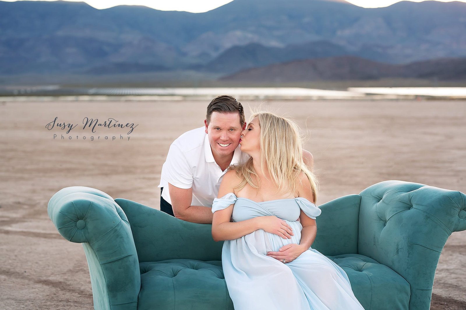 Dry Lake Bed Maternity Session | Las Vegas Bump to Baby Photographer